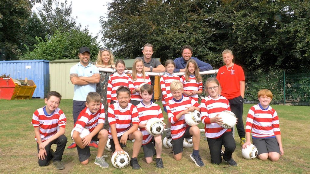 Actor Stephen Graham helps BBC ‘Kit out the Nation’ campaign in ...