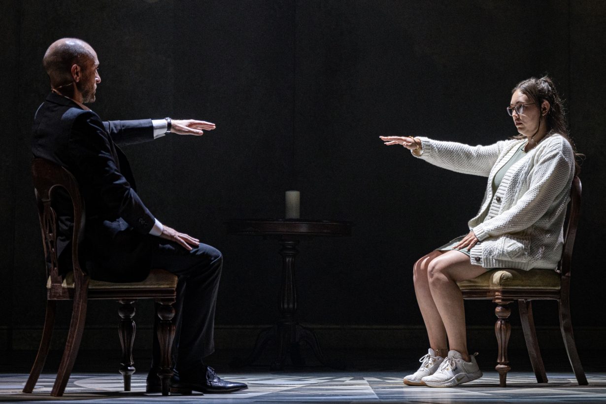 Review: Derren Brown Returns to Curve Theatre with Showman Tour ...